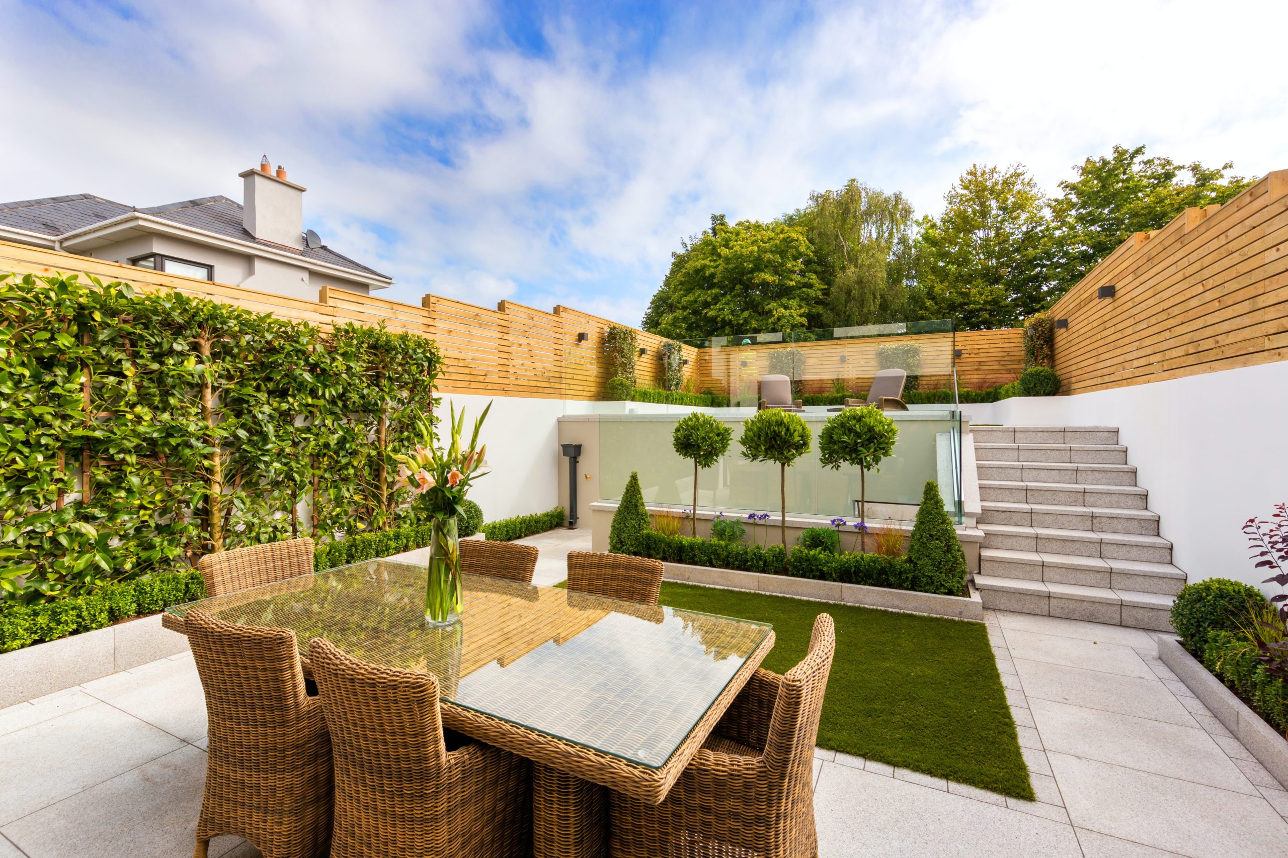 7 Eye-catching Outdoor Area Ideas